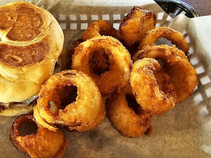 Golden-brown onion rings with the structural integrity to maintain their crunch from first bite to last – a rare and beautiful thing.