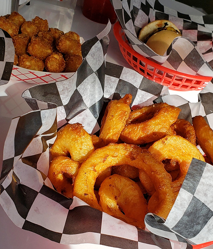 Golden rings and crispy tots&mdash;the supporting actors that often steal the show. Diner food poetry served in checkered paper.