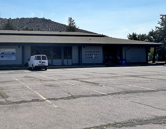 The Siskiyou County Library serves as an intellectual hub for residents. Books, internet, and community programs&mdash;all without a subscription fee.