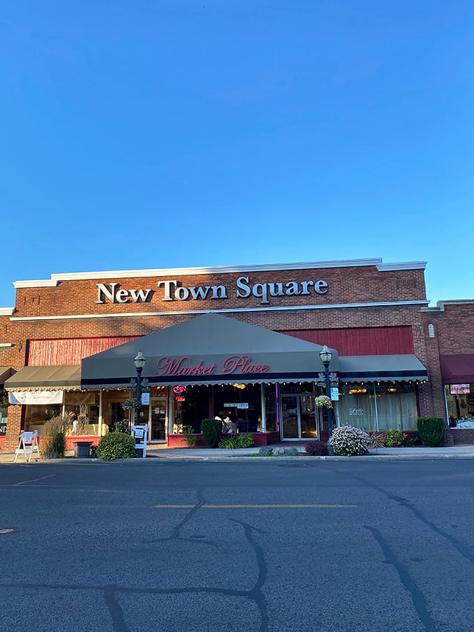 New Town Square offers modern shopping conveniences with small-town pricing&mdash;no need to drive to bigger cities and burn precious retirement gas money.