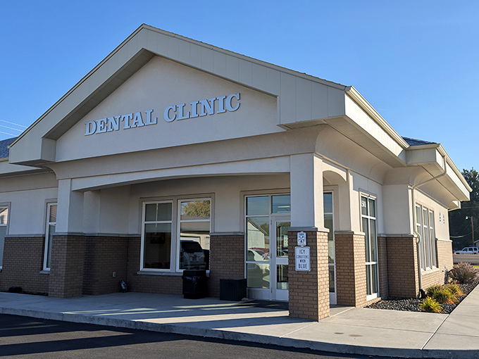 Even dental clinics in Payette manage to look inviting. This modern facility offers peace of mind without the big-city parking nightmares.