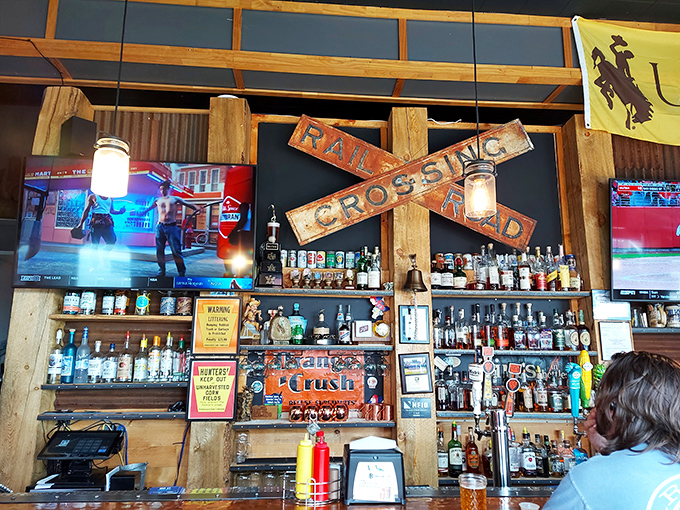 "Railroad Crossing" signals the intersection of good drinks and great times. The well-stocked bar ensures no thirst goes unquenched.