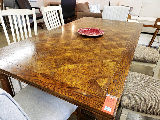 This dining table has hosted more family stories than a holiday reunion. Just imagine the conversations it could share.