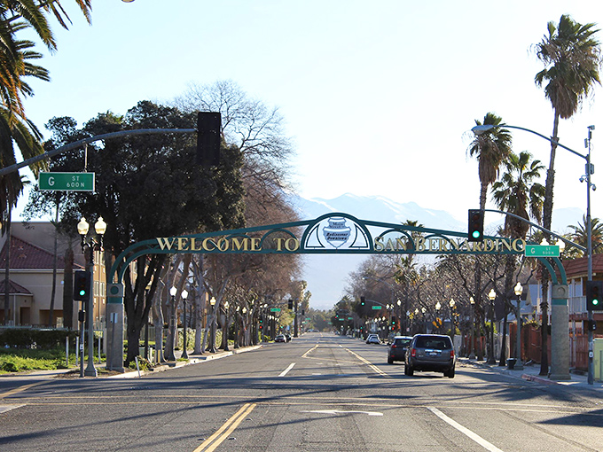 Another view of the welcoming arch spanning E Street, where the mountains seem to beckon visitors toward adventure.