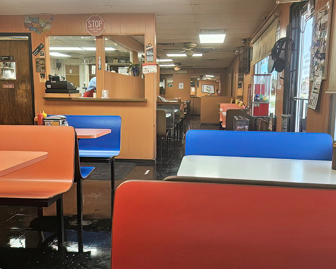 Simple surroundings let the food be the celebrity. That stop sign isn't traffic control&mdash;it's your stomach warning your brain about what's coming.