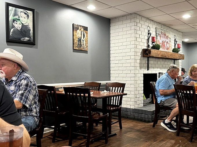 A fireplace and family photos create that "grandma's dining room" vibe, where calories don't count and second helpings are practically mandatory.