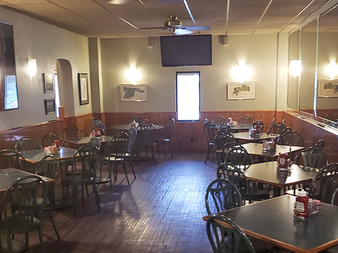 More dining room views mean more angles to appreciate where you're about to consume something wonderful and regret nothing.