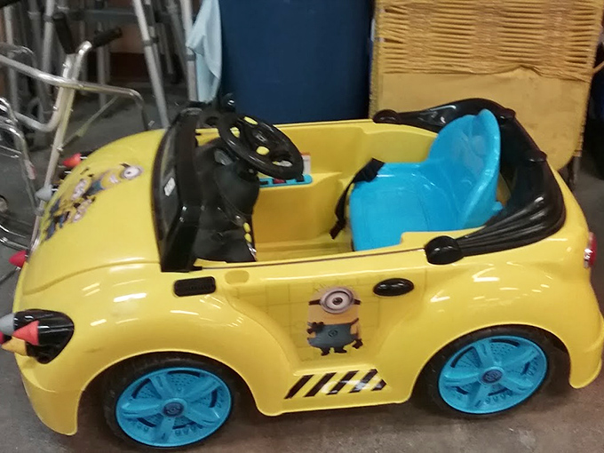 A Minion-mobile that would make any kid (or kid-at-heart) the coolest driver on the block—banana-yellow joy on wheels.