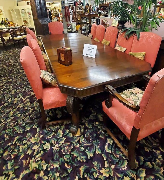 Imagine the dinner conversations this elegant table has witnessed. Those coral chairs have heard secrets from several decades!