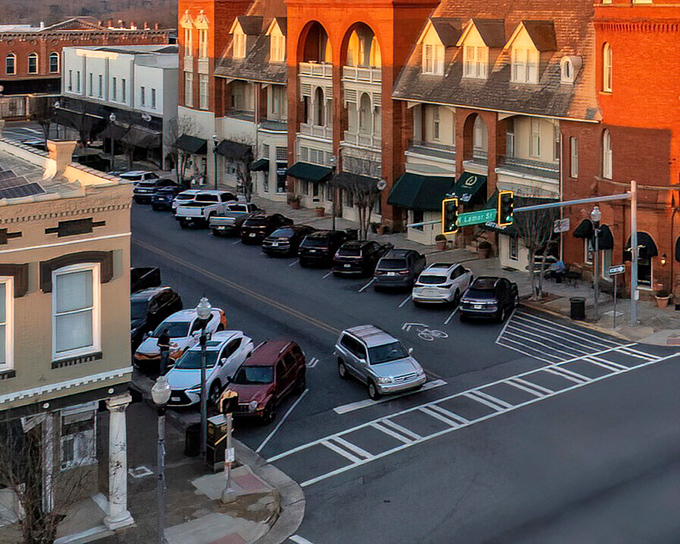 Americus from above shows a town that's mastered the art of organization without sacrificing its historic soul.