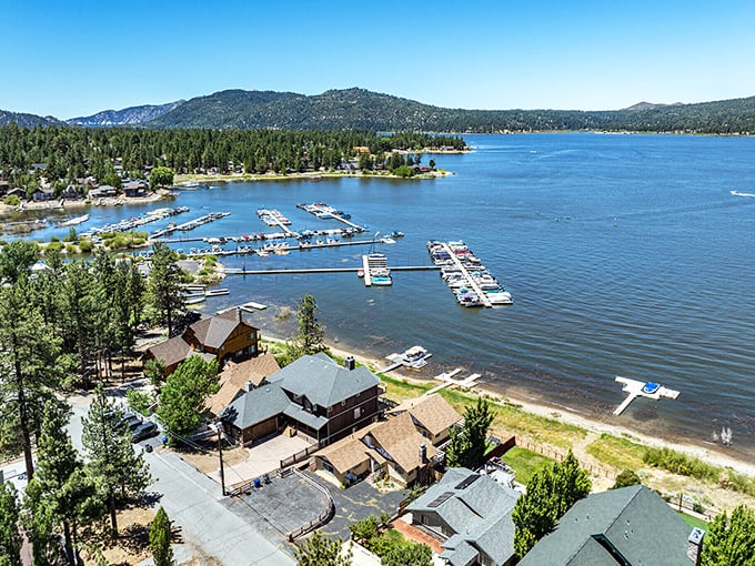 Big Bear Lake's shoreline offers year-round recreation without coastal prices. Where water sports and snow sports take turns as the main attraction.