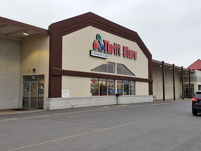 CommunityAid exterior: "Thrift shopping, superstore style! This massive building houses enough treasures to require a shopping strategy."