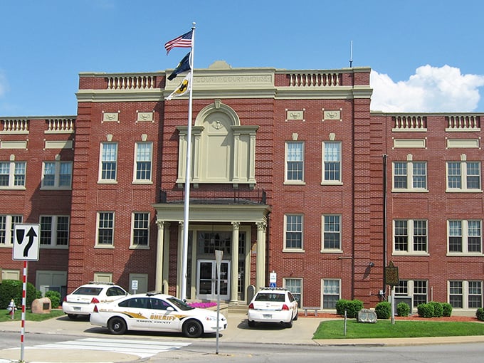 Elizabethtown's historic courthouse lights up the street like a beacon from a more glamorous era.