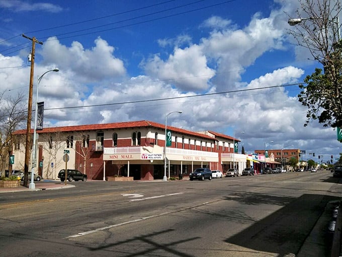 University energy revitalizes downtown areas, creating cultural opportunities that keep retirement minds active and spirits young.