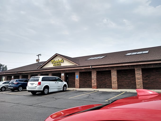 Brick and mortar tradition meets thin-crust perfection in this Dayton dining institution extraordinaire.