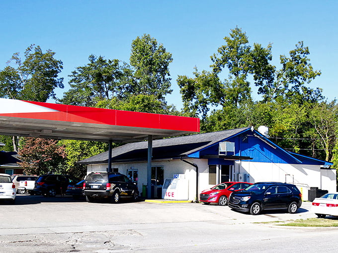 Mom and Pop operations like this serve more than food - they dish out genuine hospitality. 