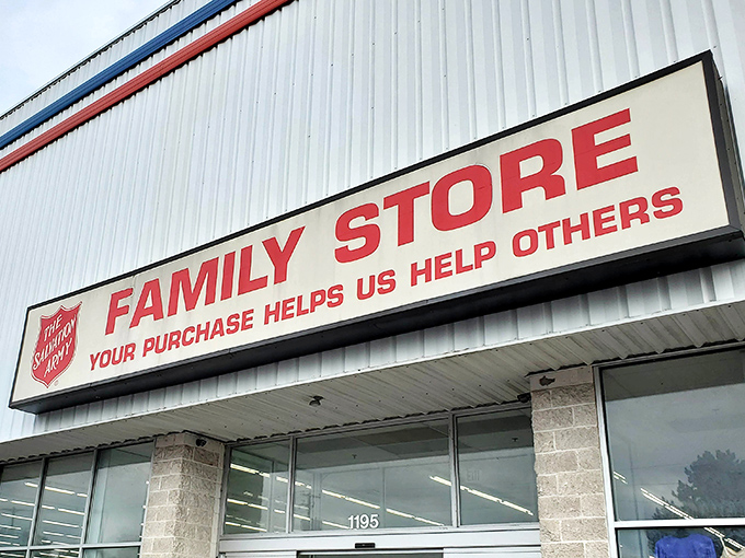 Red, white, and blue never looked so inviting to bargain hunters and treasure seekers.