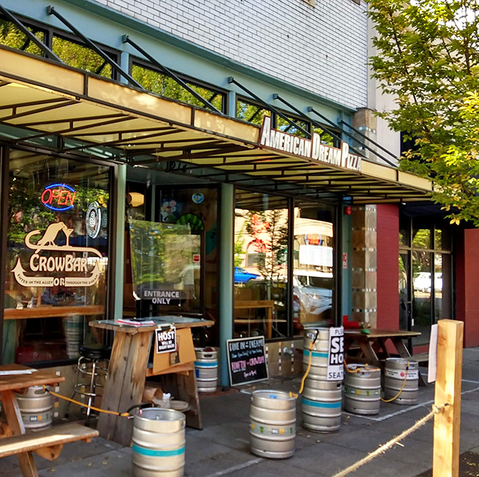 When your pizzeria shares space with entertainment, every meal becomes dinner and a show. 