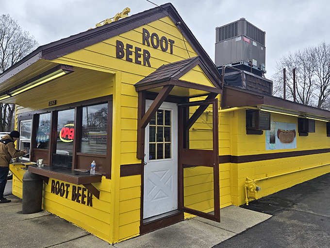 Bill's Drive In looks like it stepped out of a Norman Rockwell painting, root beer sign and all.