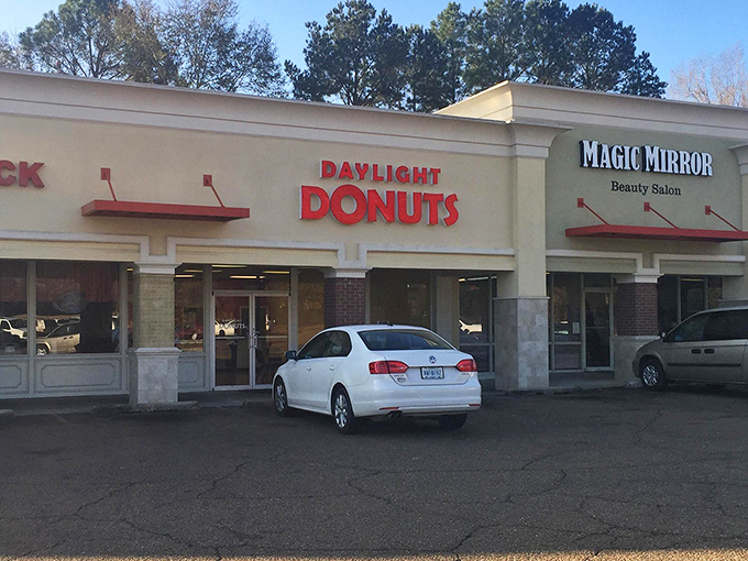 Shopping center convenience meets artisanal donut craftsmanship in this Jackson neighborhood favorite spot.