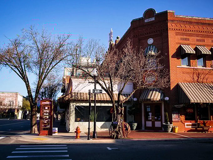 South Arkansas sophistication meets budget-friendly living in El Dorado's beautifully preserved downtown district.