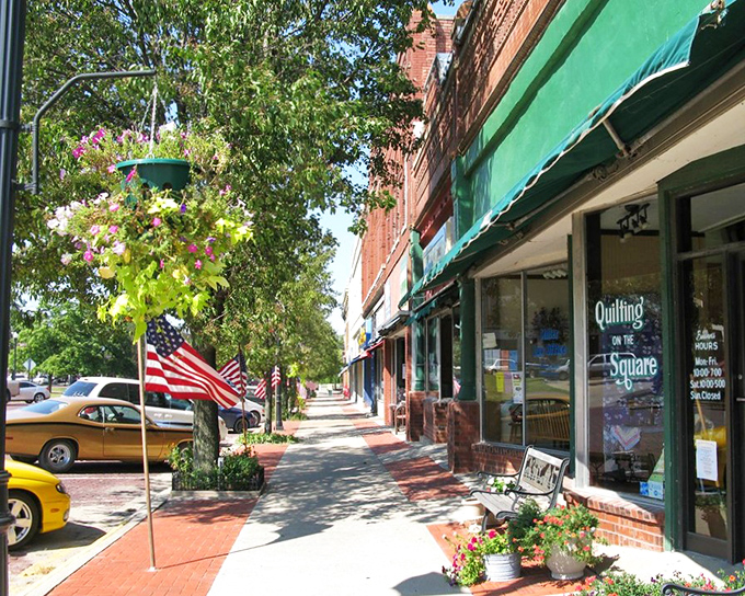 Holton's downtown invites you to sit a spell on those sidewalk benches&mdash;perfect front-row seats to the daily small-town show that never gets old.
