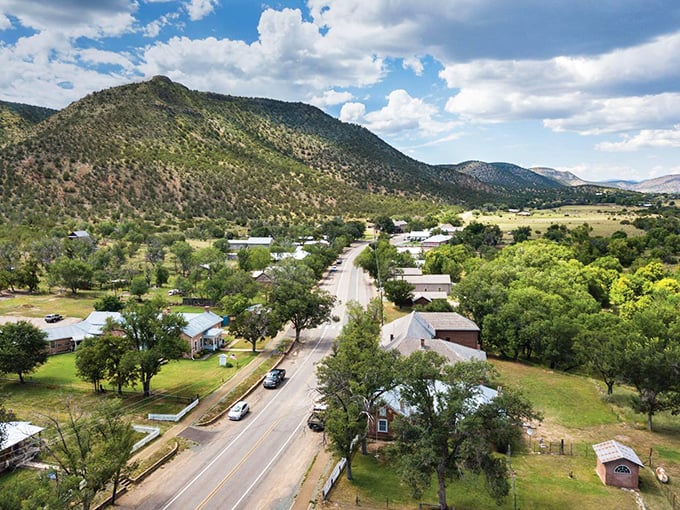 One street, endless stories - Lincoln preserves the Wild West exactly as it should be remembered forever.