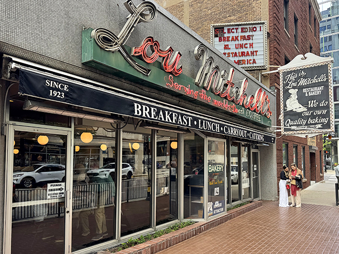 This iconic Chicago storefront houses breakfast legends that have stood the test of time since the Roaring Twenties.