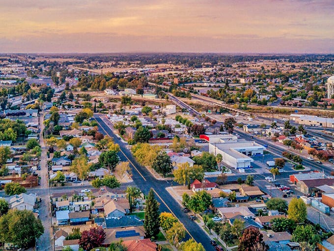 Academic atmosphere enriches daily life with lectures, events, and intellectual stimulation that makes every day feel purposeful.