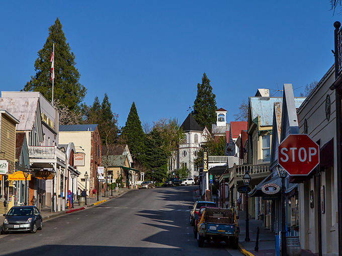 The charming main street of Nevada City winds through the Sierra foothills. Where the Gold Rush era meets modern-day treasure hunting in quirky shops.