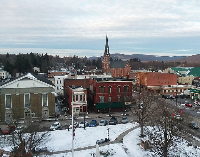 This aerial view reveals a town perfectly sized for retirement living without urban complications.