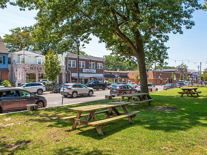 Downtown Pitman's picnic tables invite you to enjoy lunch outdoors while watching small-town life unfold.