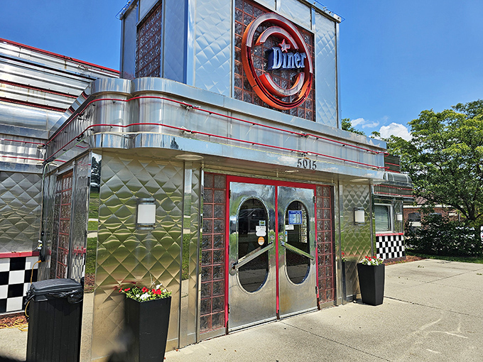 Red, white, and chrome never go out of style, especially when they're wrapped around perfect pancakes and coffee.