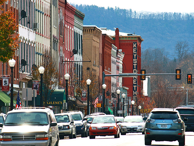 Wide streets and narrow budgets work perfectly together in this charming Pennsylvania town.