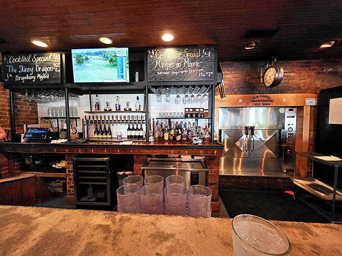 The bar area&mdash;where barbecue pilgrims gather to share tales of great meals past and toast to the one currently underway.