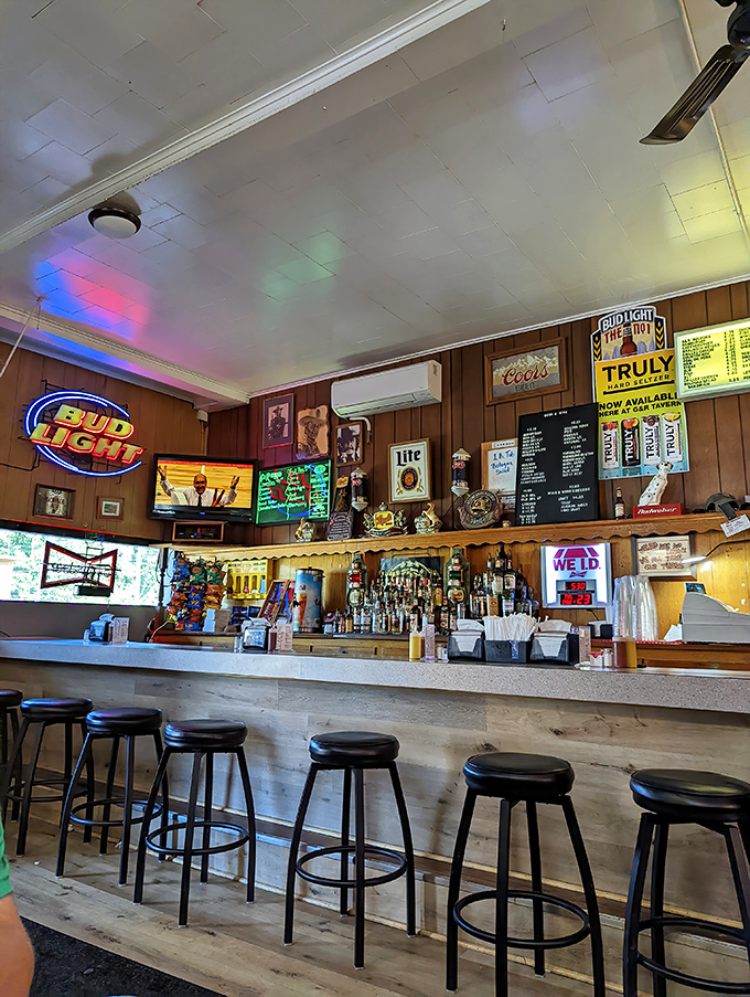 The best seats in the house &ndash; where regulars perch to watch the culinary show and newcomers become converts.