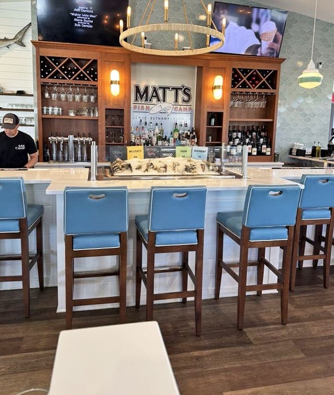 The bar at Matt's isn't just where drinks are made&mdash;it's where seafood dreams begin, with oysters on ice waiting for their moment of glory.