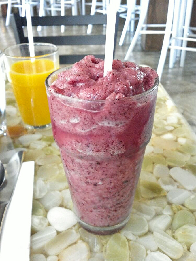 A berry smoothie so vibrant it could power the entire LA grid. Breakfast in liquid form for those on-the-go mornings.