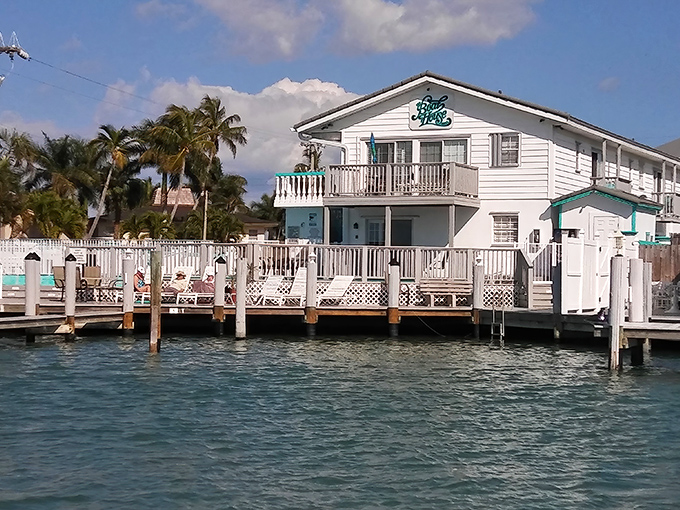 Not on Keewaydin itself, but nearby marinas like this one serve as launching points for your island adventure.