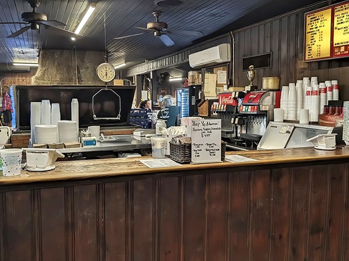 The command center of barbecue operations. Simple, efficient, and unchanged by time or trends &ndash; exactly as it should be.