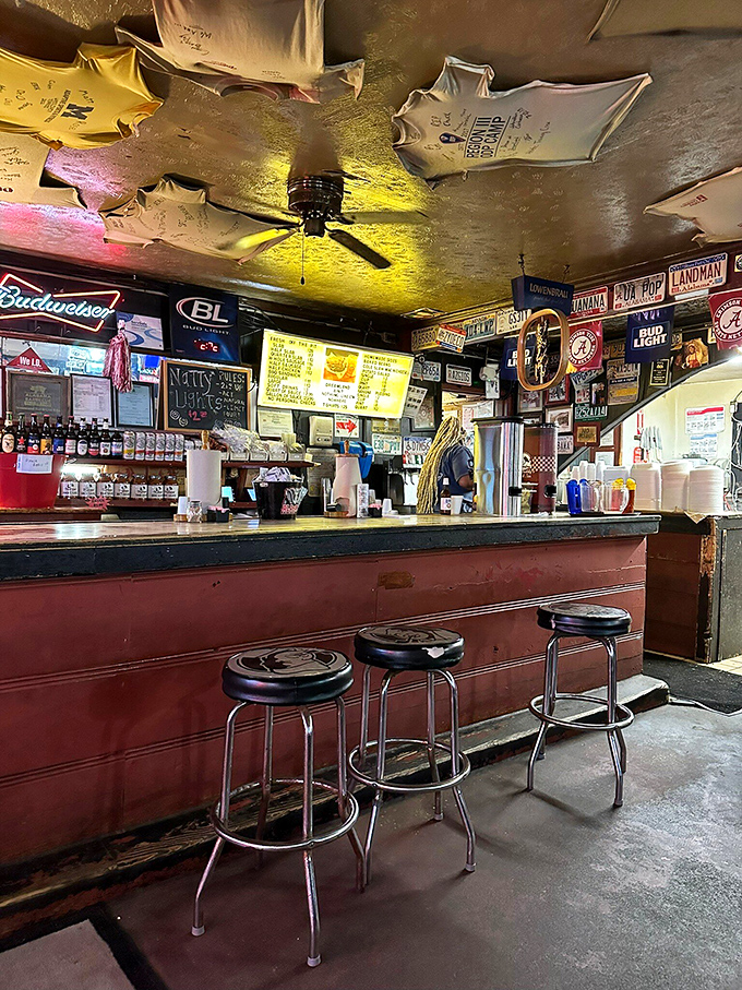 The bar: where sauce discussions get serious and debates over Alabama football rankings can last longer than the actual games.