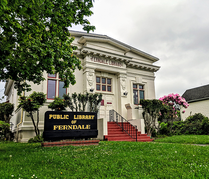 The Ferndale Library proves that even knowledge dresses up in its Sunday best in this town. Those columns aren't just supporting the roof—they're supporting literacy.
