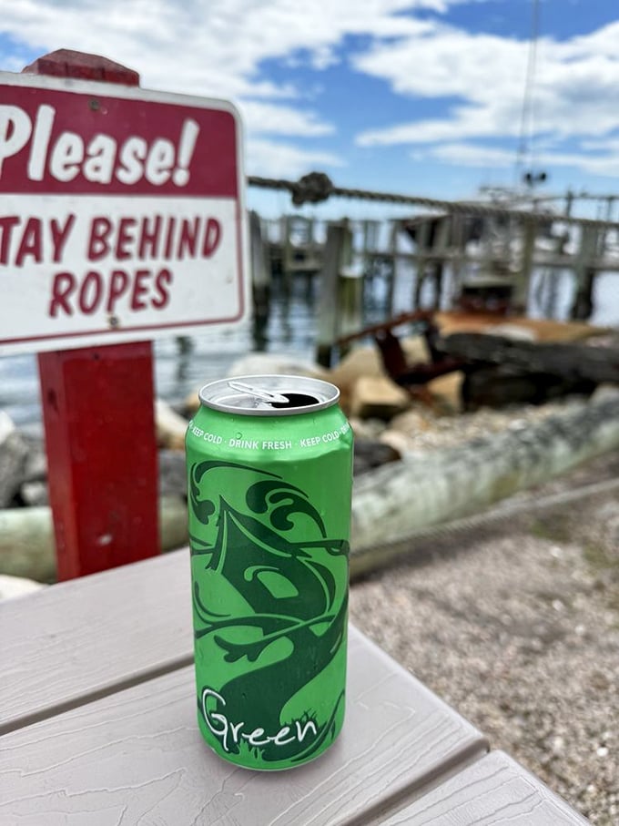Even the beverages have waterfront views at Abbott's. That "Please Stay Behind Ropes" sign is protecting you from jumping in after your last bite.