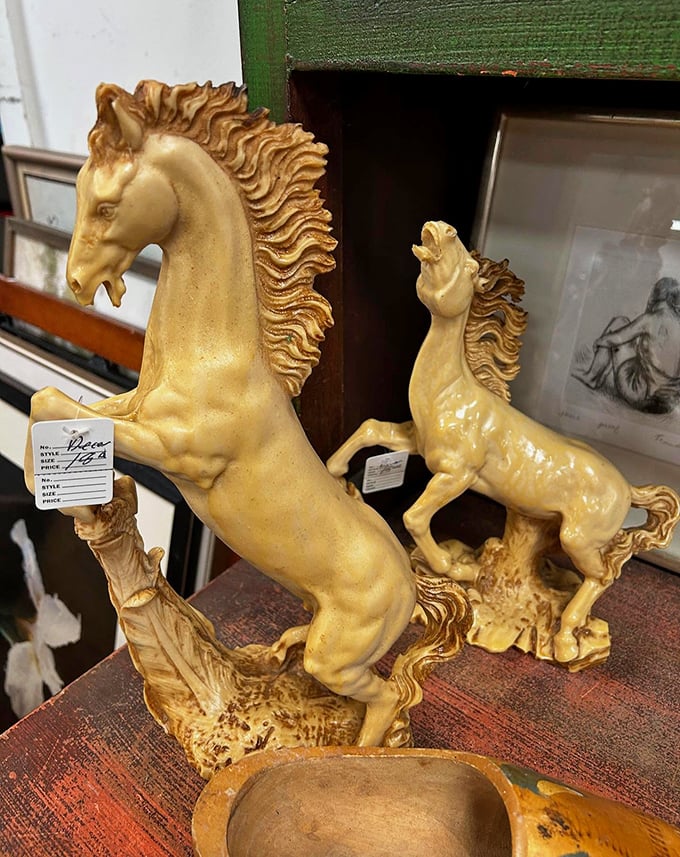 Collectible horse figurines galloping straight into the hearts of enthusiasts and gift-givers alike.