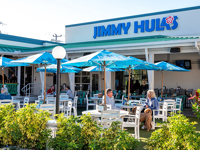 Jimmy Hula's outdoor seating embodies Florida dining&mdash;casual enough for flip-flops but with seafood good enough to make you close your eyes while eating.