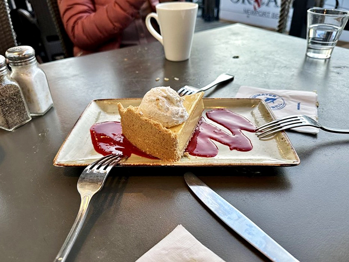 Key lime pie that strikes the perfect balance between tart and sweet. That graham cracker crust deserves its own fan club.