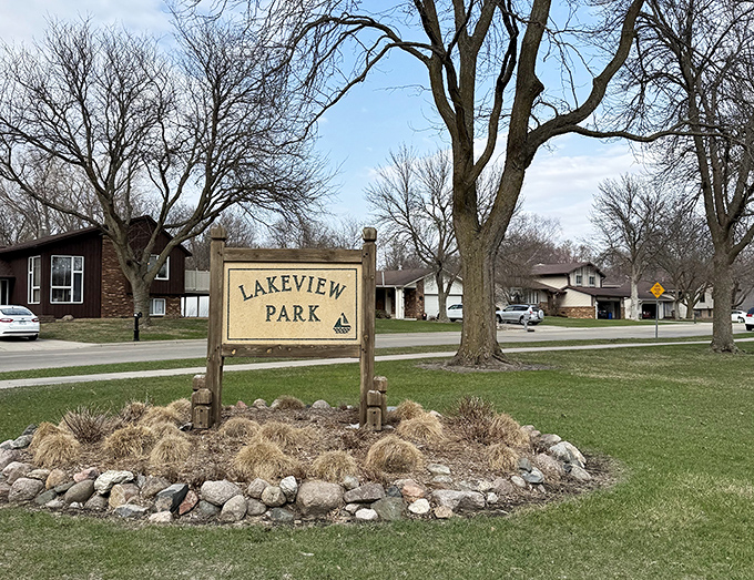 Lakeview Park lives up to its name with a view that makes even the most dedicated city dwellers consider the merits of small-town living.