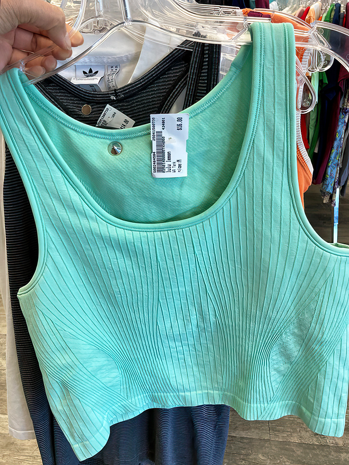 This minty fresh Lululemon tank proves that activewear dreams can come true without the nightmare of full retail prices.