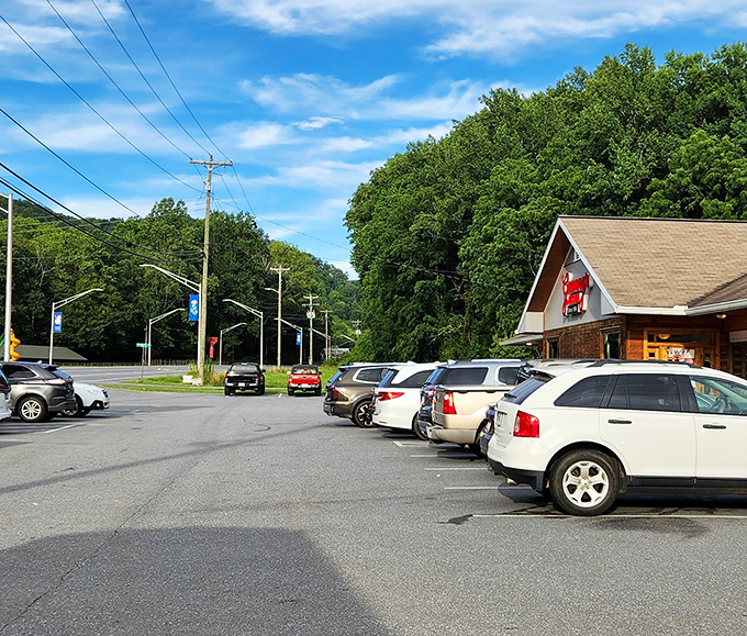 The packed parking lot tells you everything you need to know—locals and travelers alike have discovered this mountain gem.