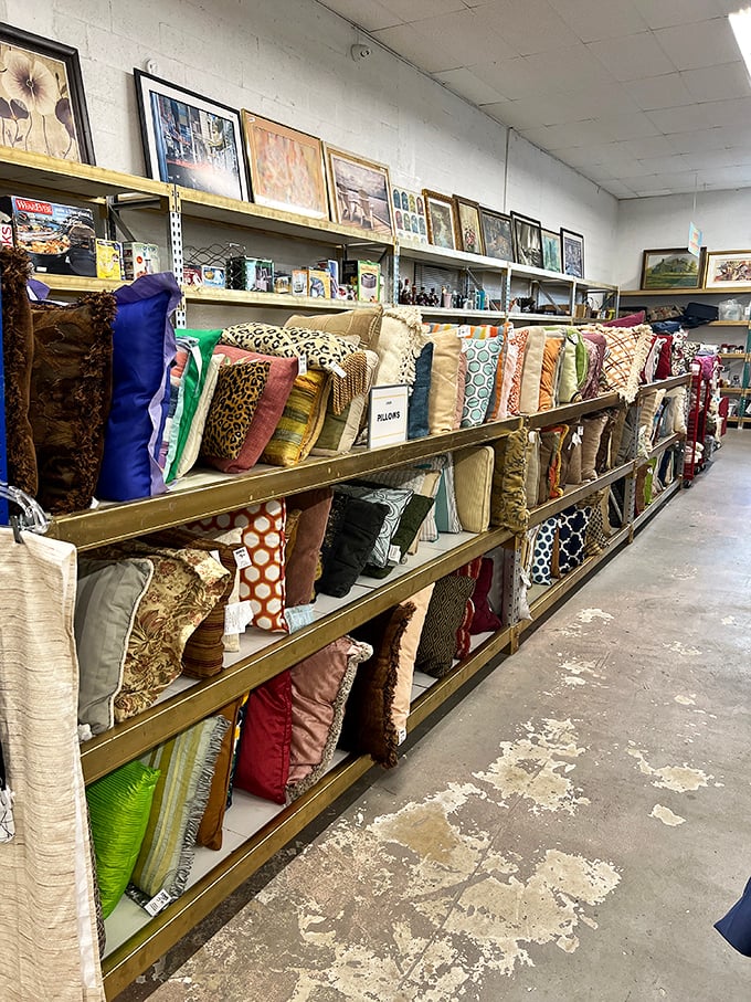 Pillow paradise for the pattern-obsessed. That leopard print cushion isn't just an accent piece—it's a lifestyle statement waiting to happen.